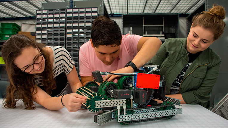 ¿Qué es VEX Robotics? - Material escolar